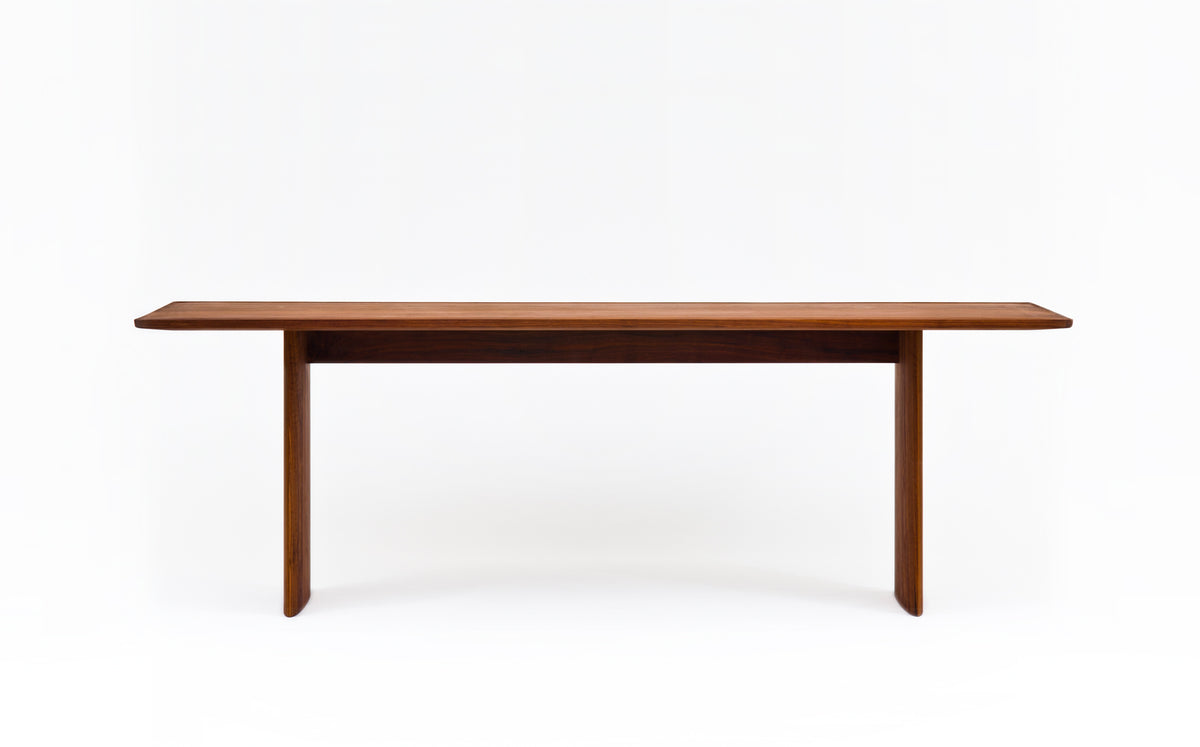 Lotus table